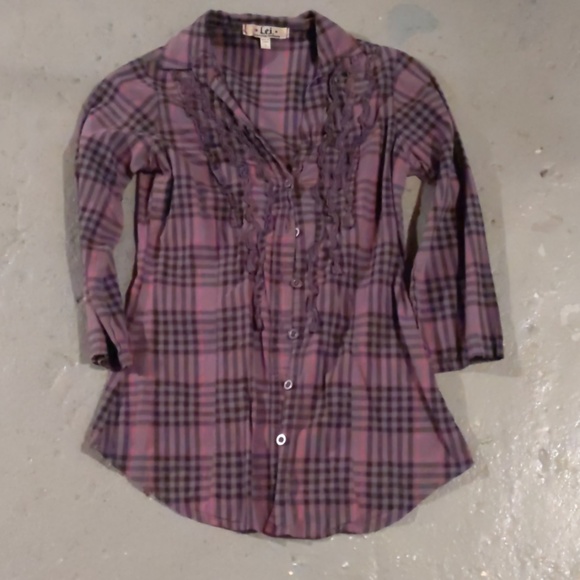 lei | Tops | Lei Top | Poshmark